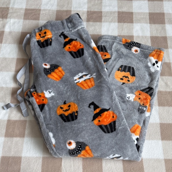 Daydream by Berkshire Home | Intimates & Sleepwear | Halloween Fuzzy ...